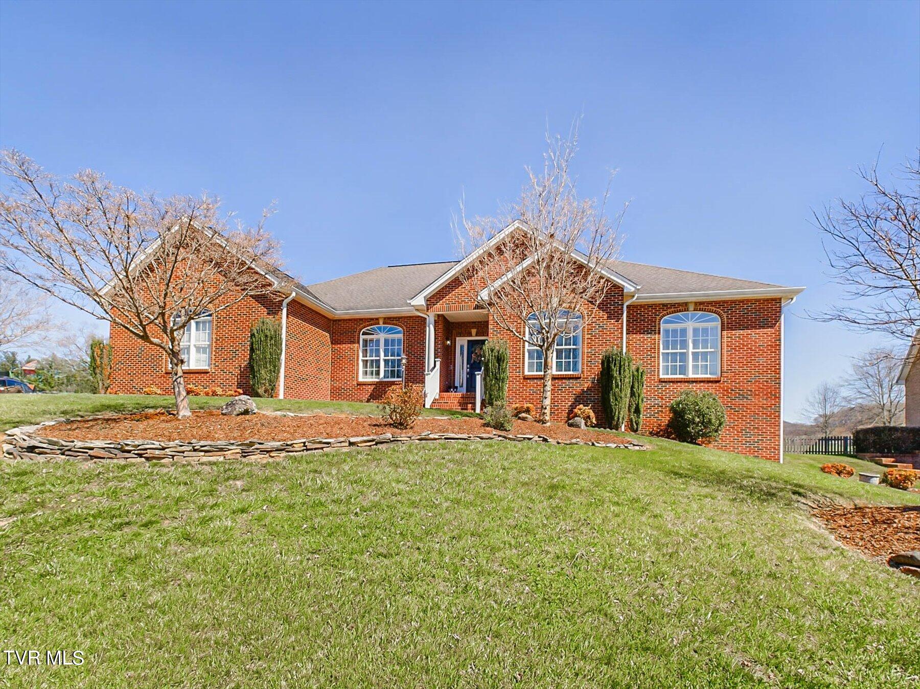 132 Sugarfield Ln, Blountville, TN 37617