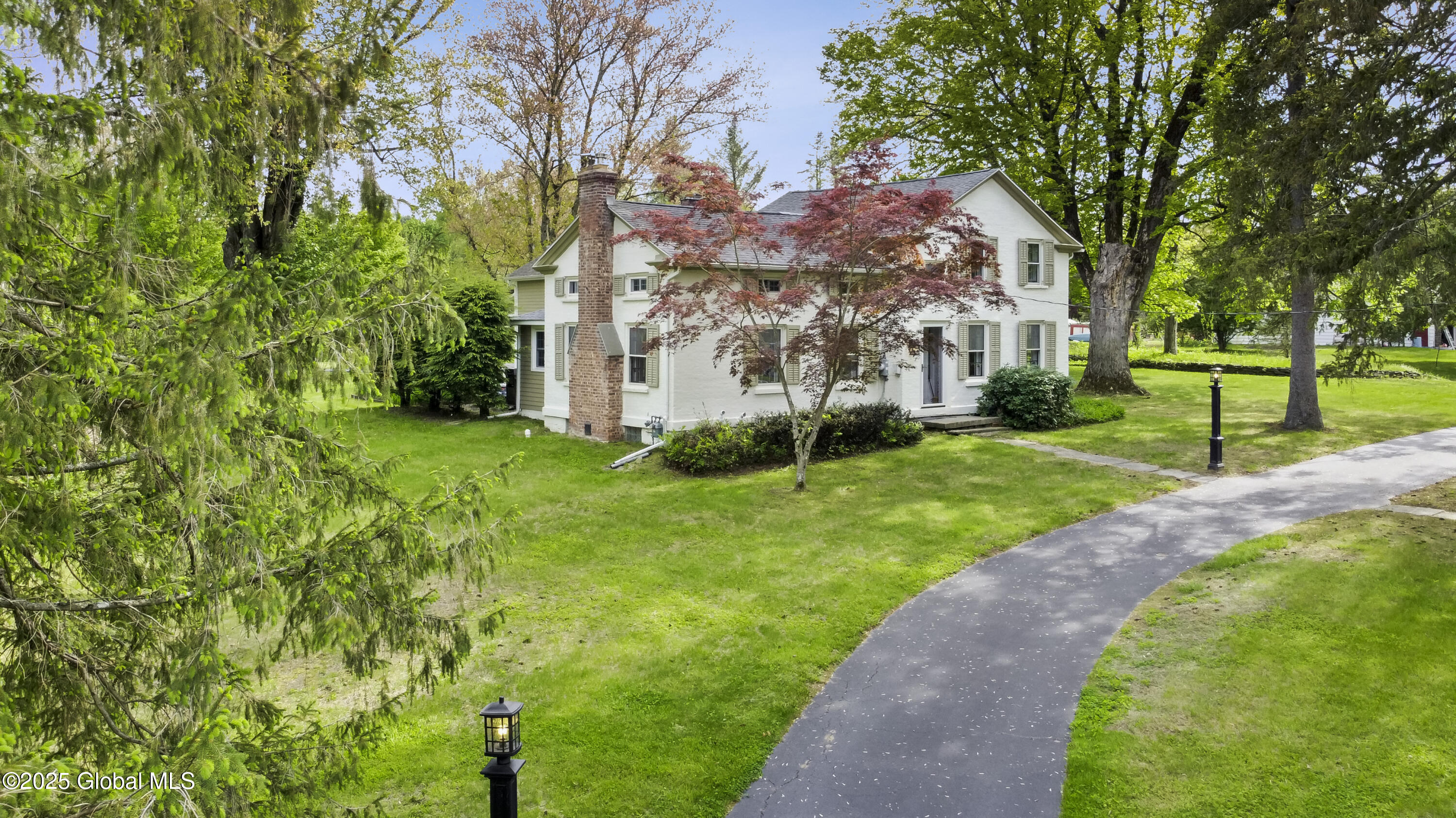 808 Feura Bush Rd, Bethlehem, NY 12054