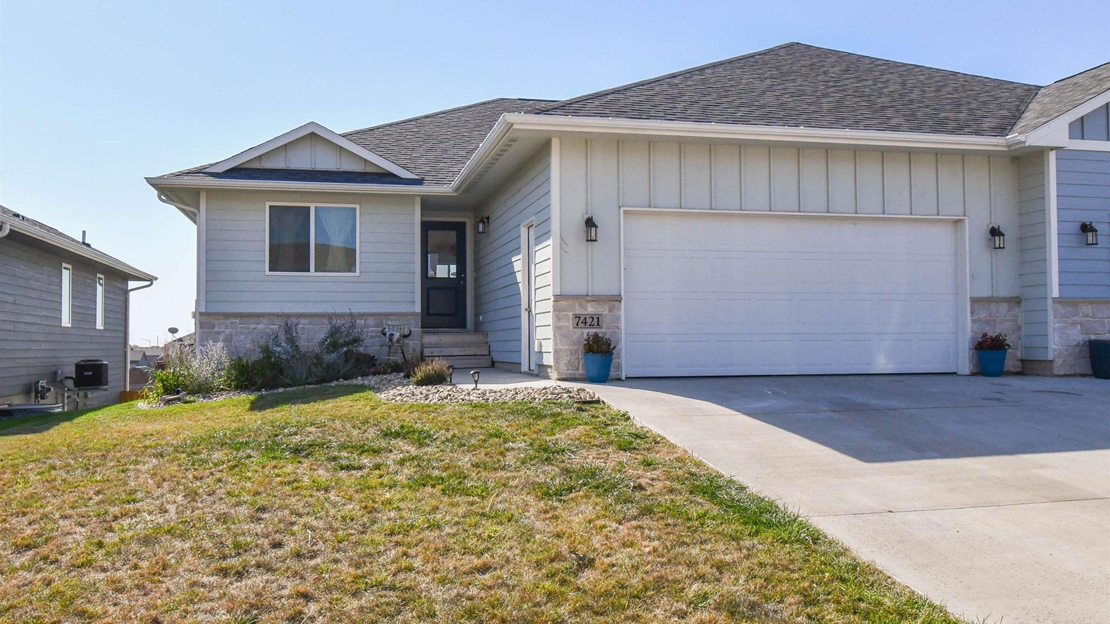 Listings FOR SALE: 7421 E 45th St, Sioux Falls, SD - 4 Bed / 3 Bath ...