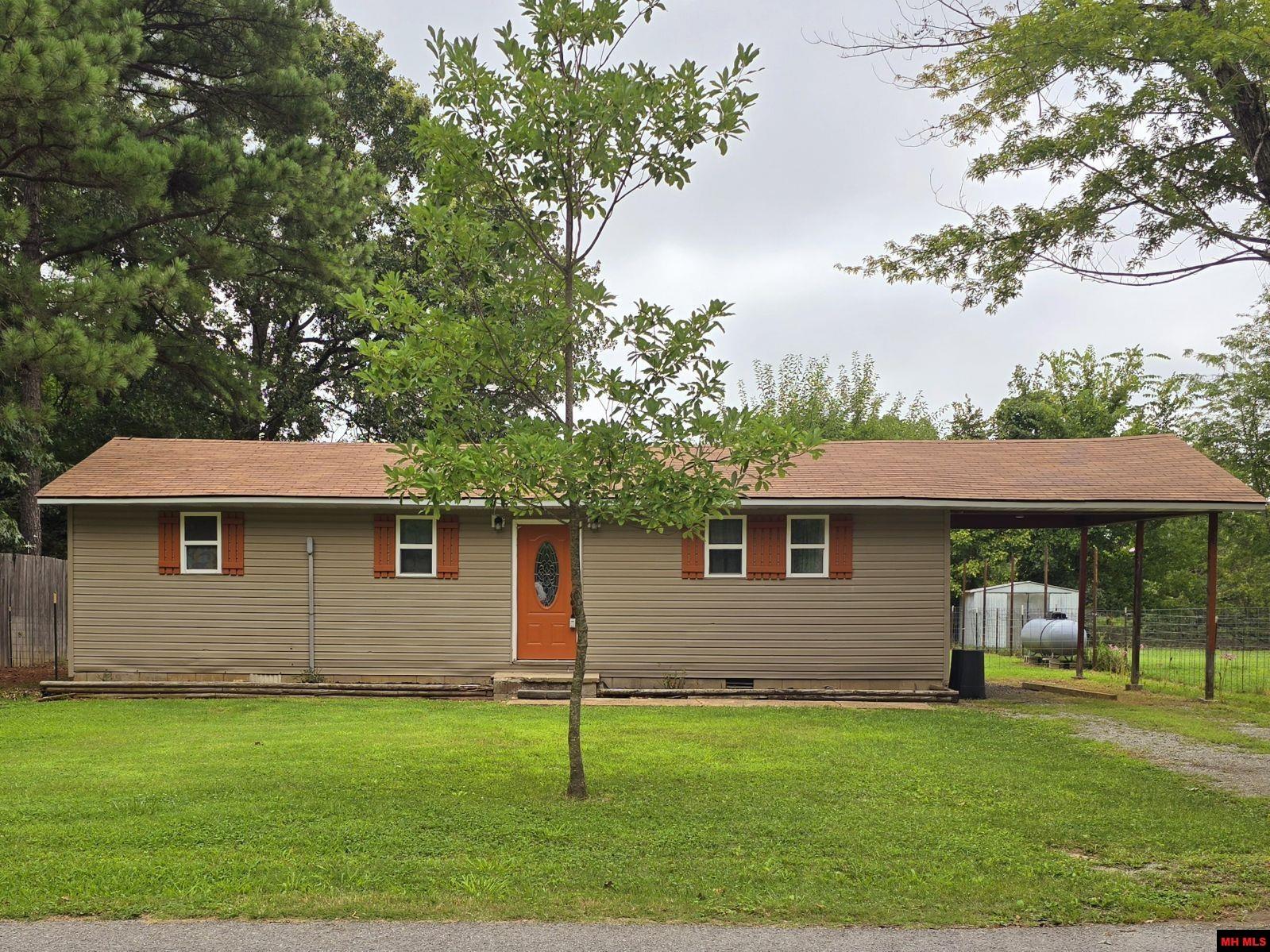 141 Pickren Hall Rd, Viola, AR 72583