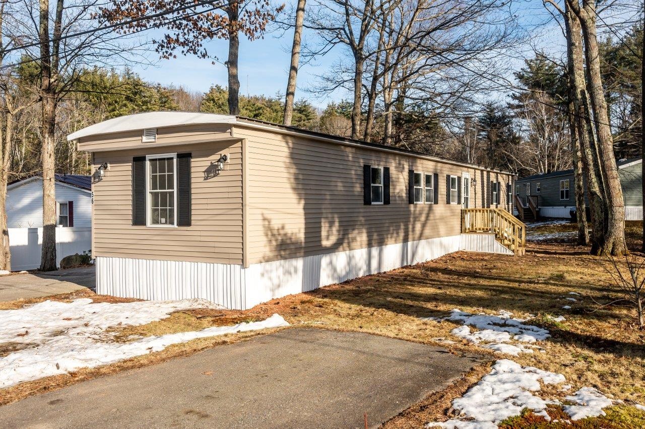 56 Royal Crest Park, Rochester, NH 03867