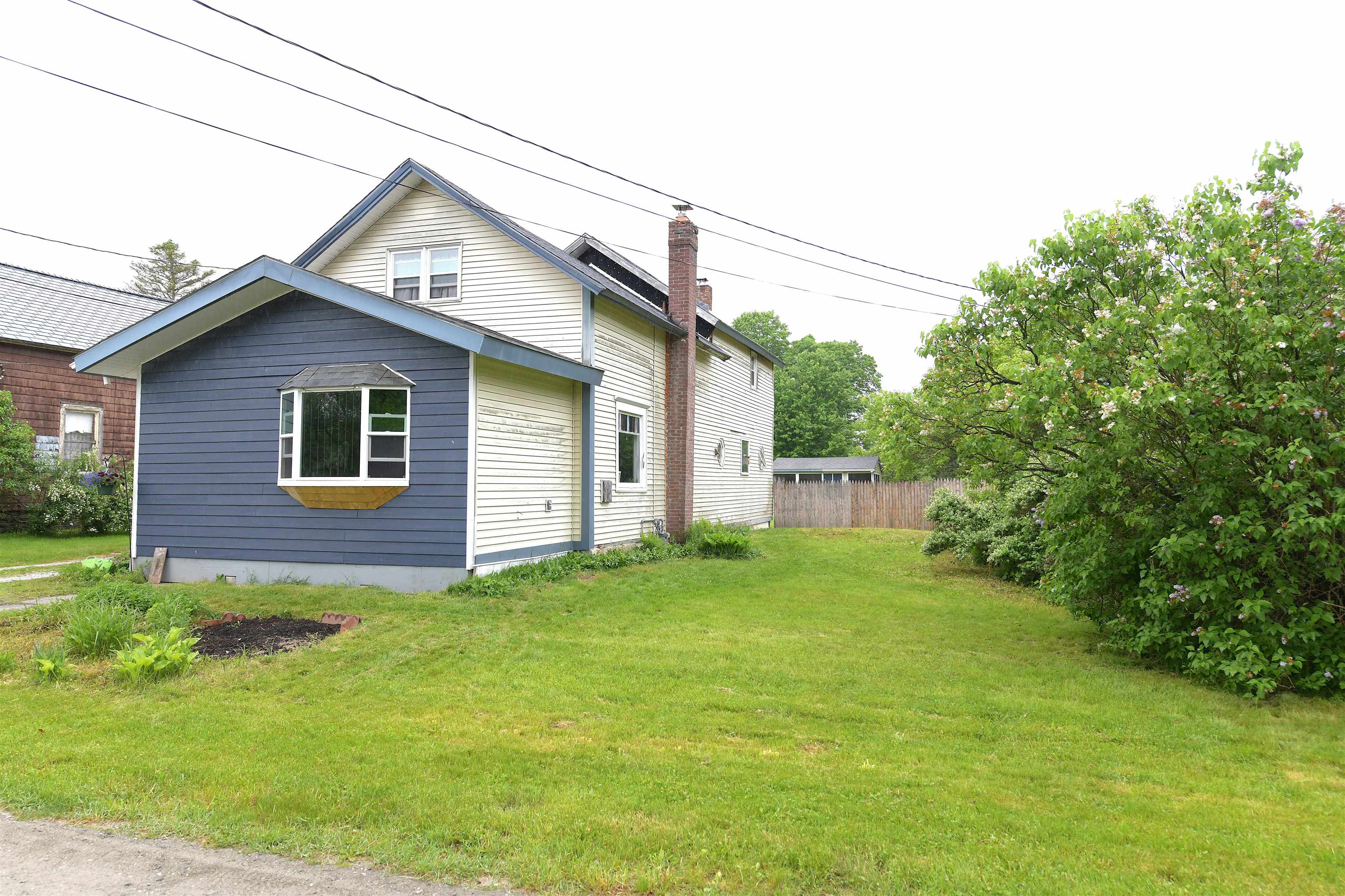 75 Old Pump Rd, Jericho, VT 05465